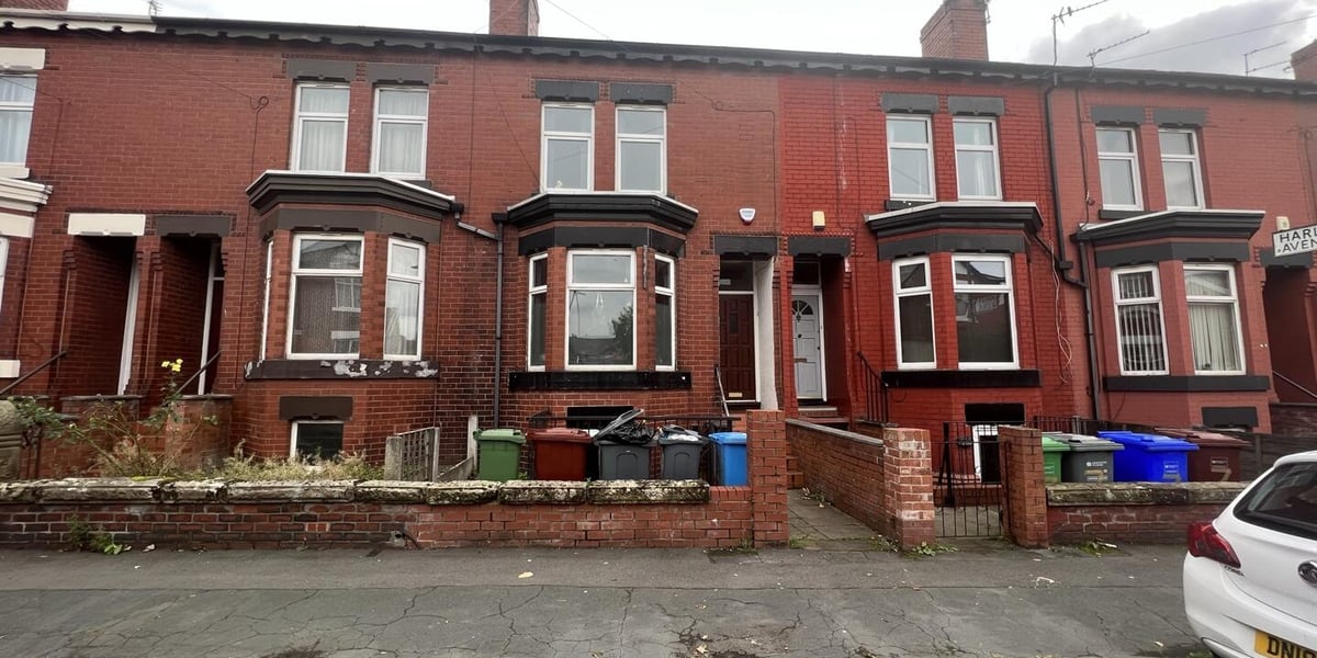 6 bed student flat to let Upper Kent Road, Longsight, Manchester, M14 ...